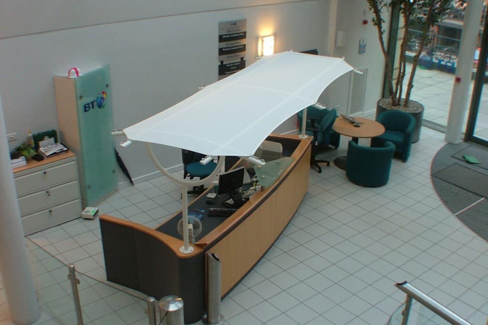 Solar glare desk canopy - Architen Landrell