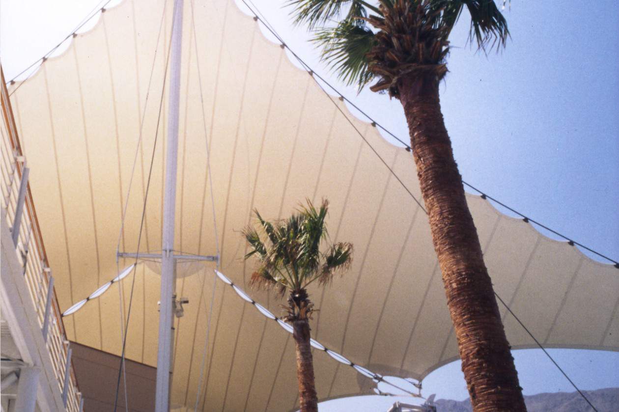Tensioned fabric shopping centre roof - Architen Landrell