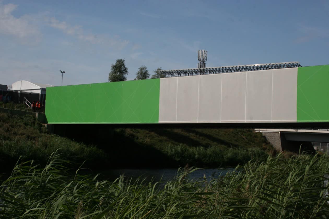 Bridge clad in coloured tensile fabric - Architen Landrell