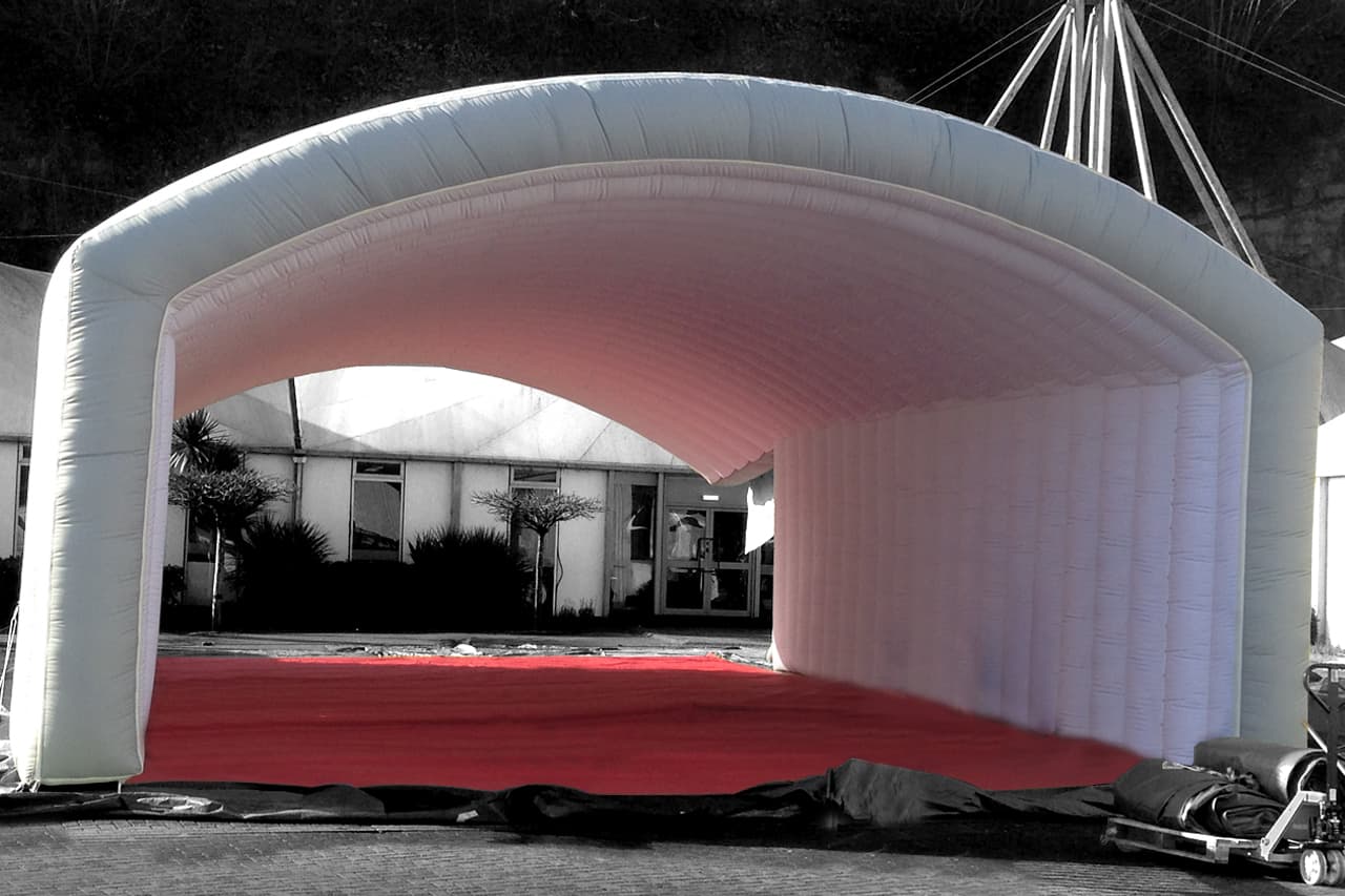 Tensile fabric inflatable walkway - Architen Landrell