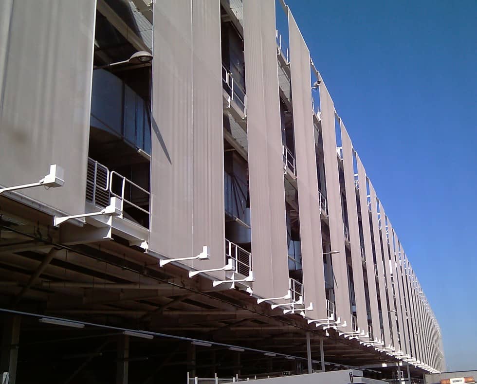 Fabric facade cladding to enhance building - Architen Landrell